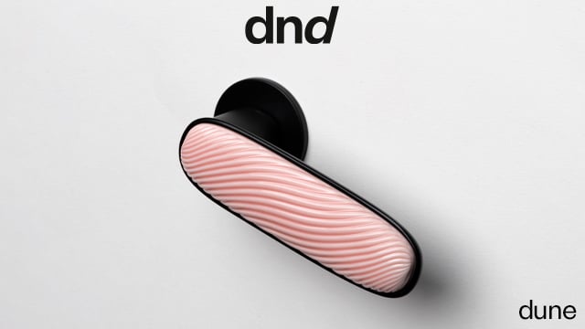 Maniglia per porta Dune dnd handles con porcellana lucida rosa • Maniglie Design